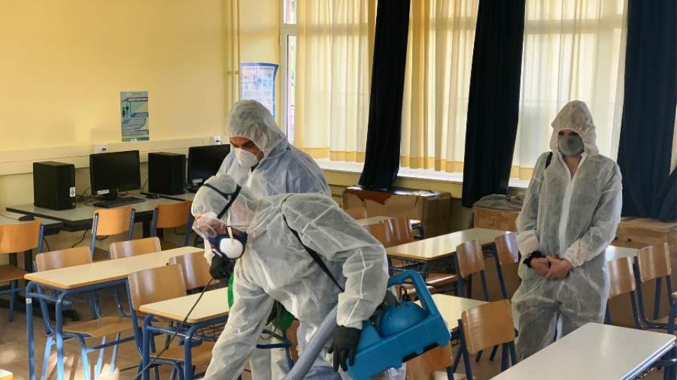 Πώς θα λειτουργήσουν τα σχολεία ανά τον κόσμο και πού είναι υποχρεωτική ...
